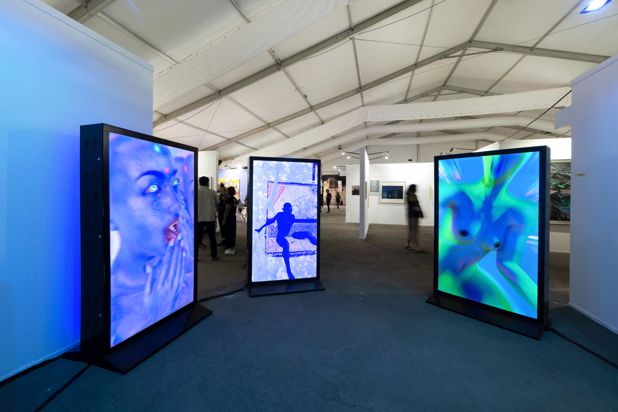 "Autoscopia Virtual" por Carolina Ovando | METRO21